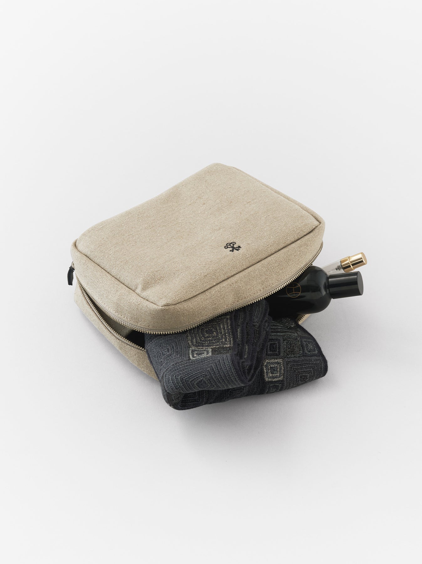 Zipper gusset pouch L – ARTS&SCIENCE ONLINE SELLER